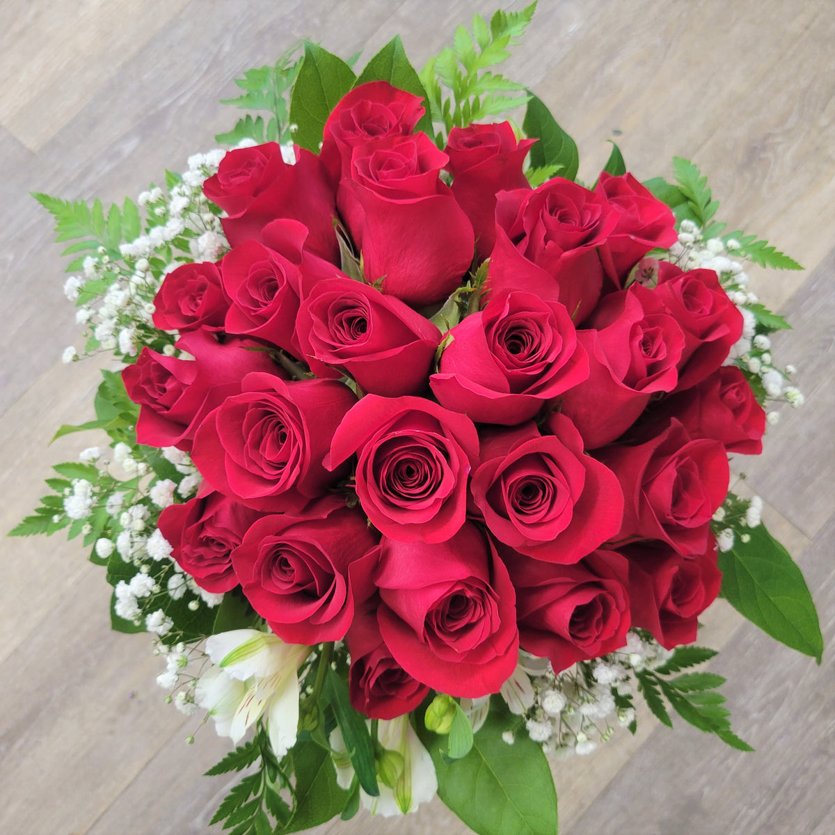 Double Dozen Roses – Royal York Flowers